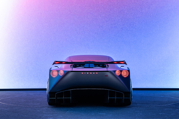 画像ギャラリー | 新「GT-R」か!? 日産の新型「超パフォーマンススポーツカー」初披露 JMSコンセプトカーの“真打ち”でた！